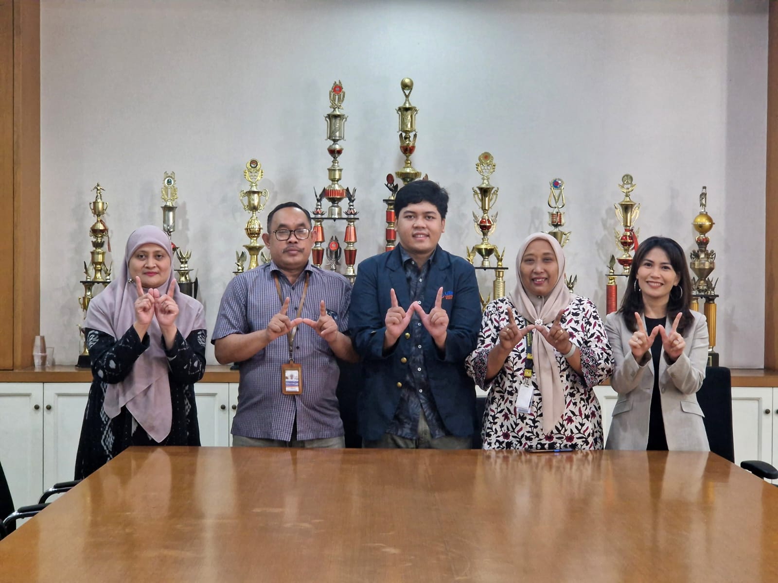 Pelepasan Mahasiswa Berprestasi Beasiswa MEXT (Monbukagakusho/MEXT 2024 Gunma University) - FIB ...